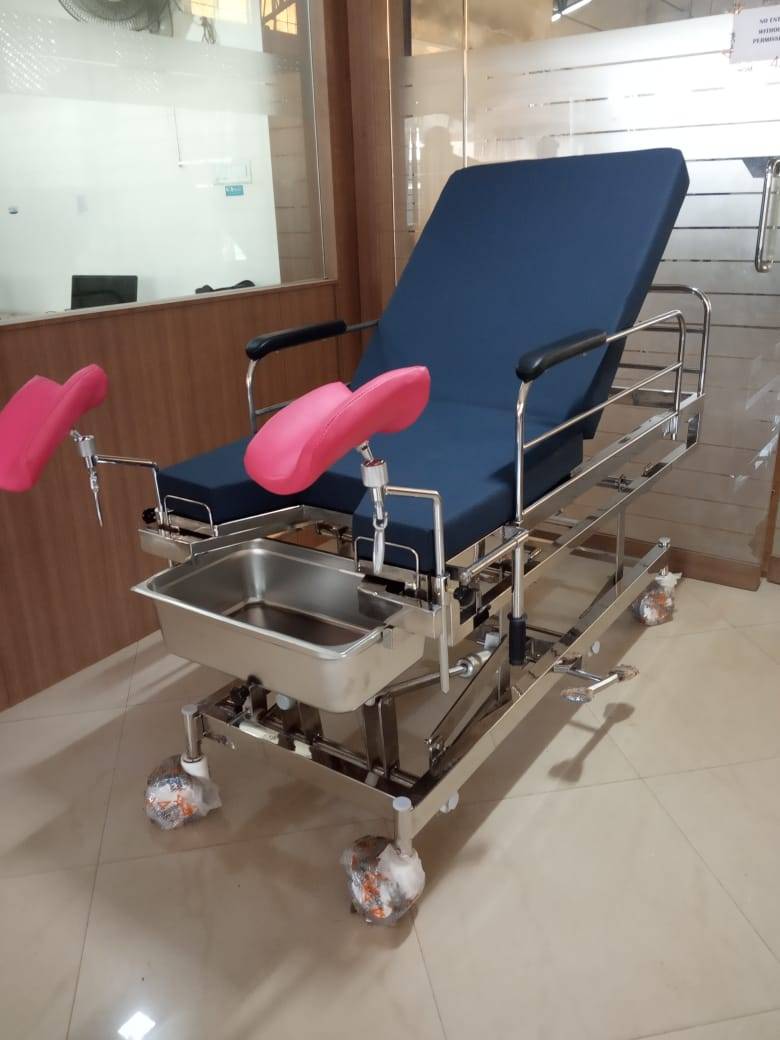 Gynec Hydraulic Bed Stainless Steel - Delivery Tables - Welcraft ...