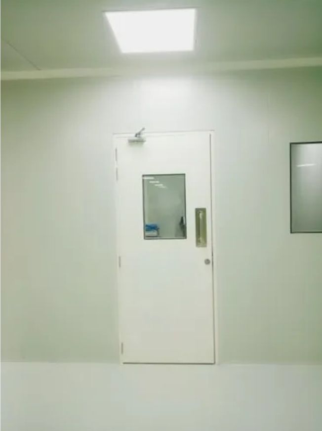 Clean Room Single Door - Door Systems | Photon Cleantech Inc