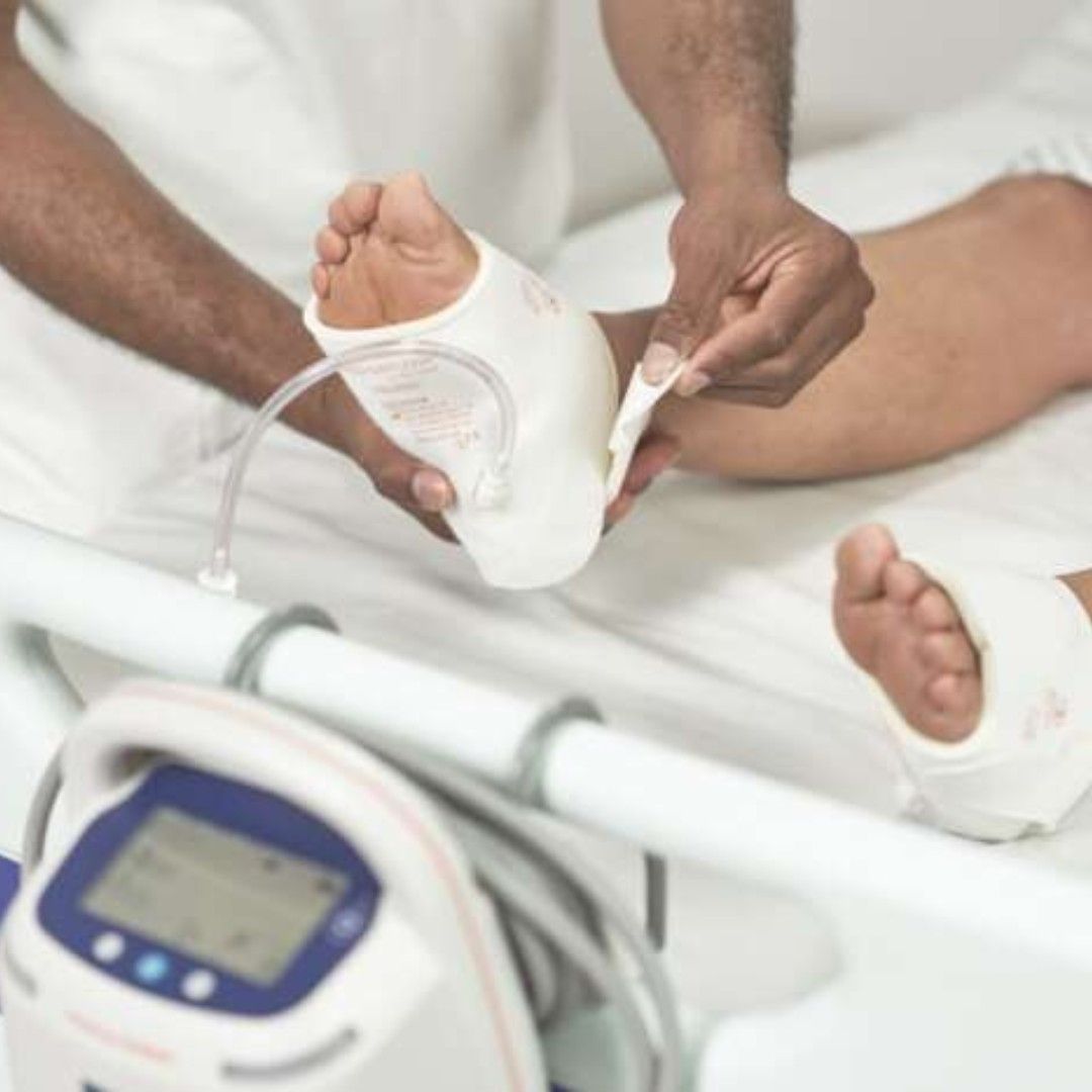 Flowtron ACS900 - DVT Pump Pressure Therapy Unit | Arjo