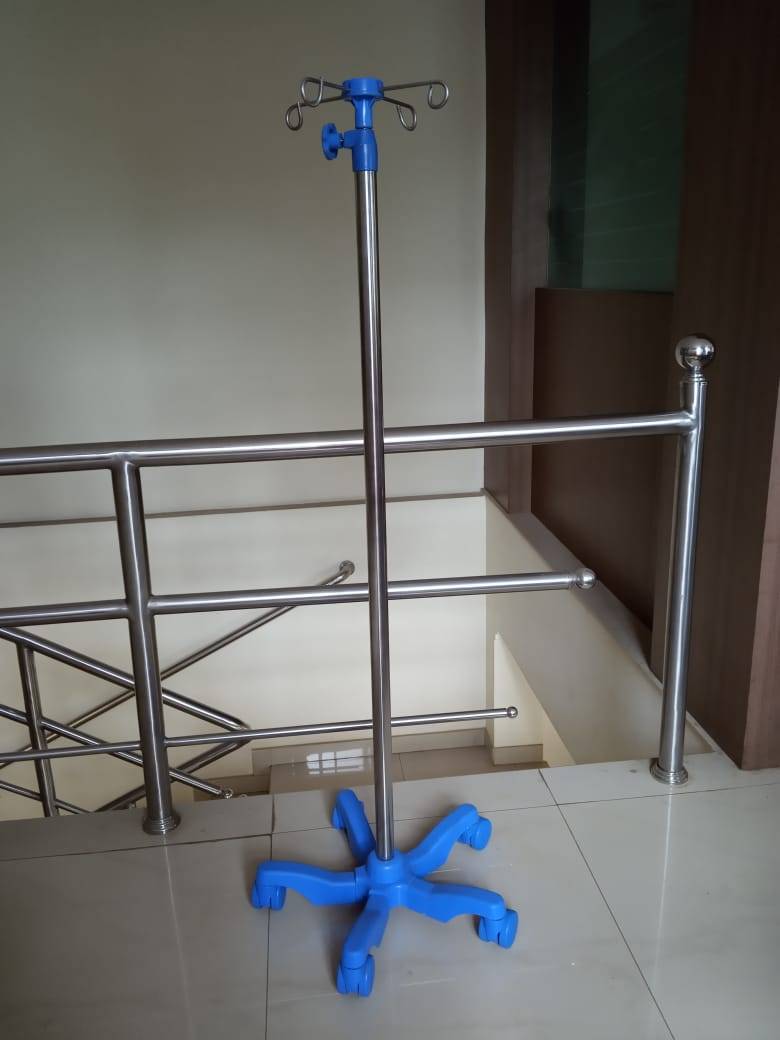IV Stand - Plastic Base - Welcraft Healthcare Pvt. Ltd. | Medzell
