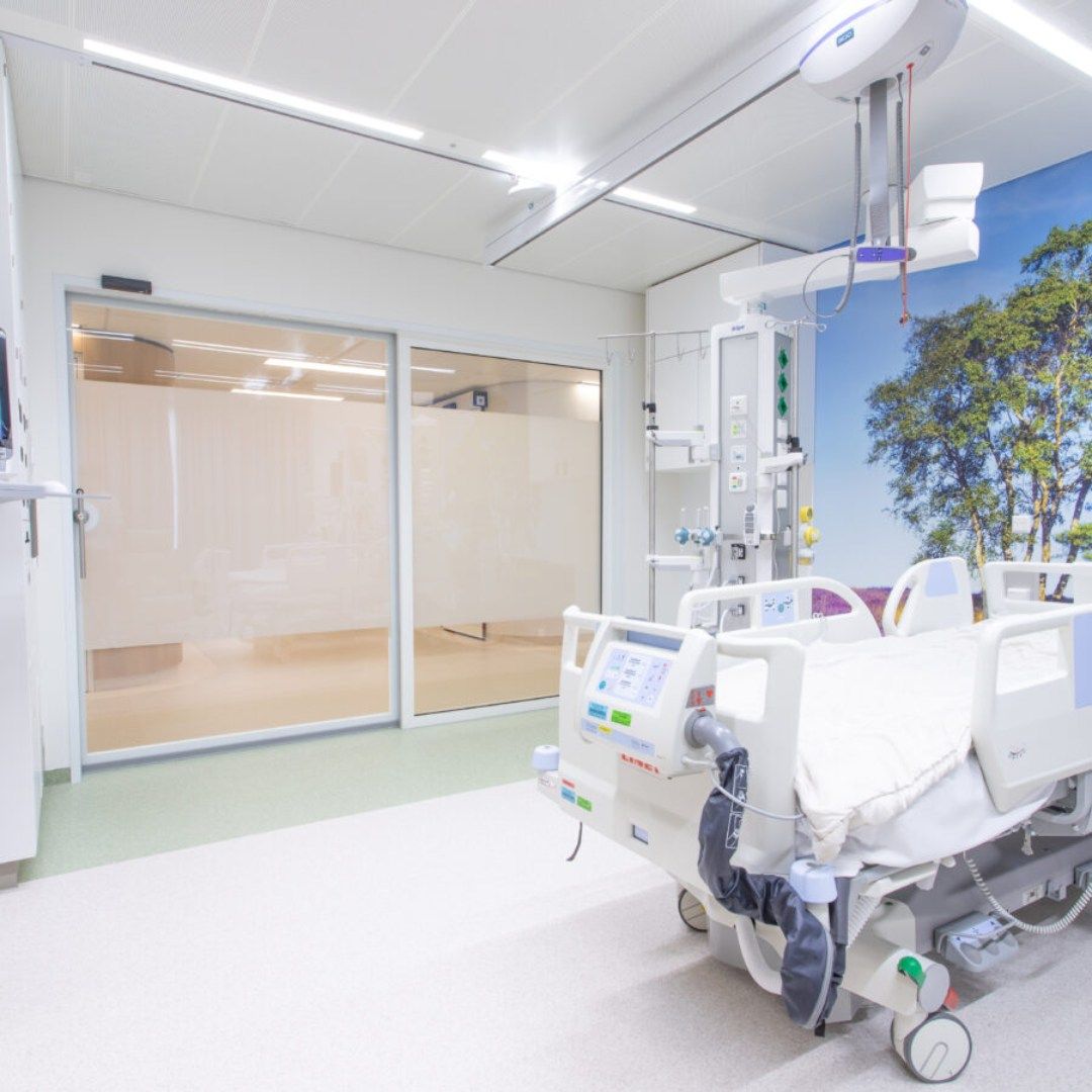 Metaflex Medicare Glass - Hospital Sliding Doors | Metaflex Doors India ...