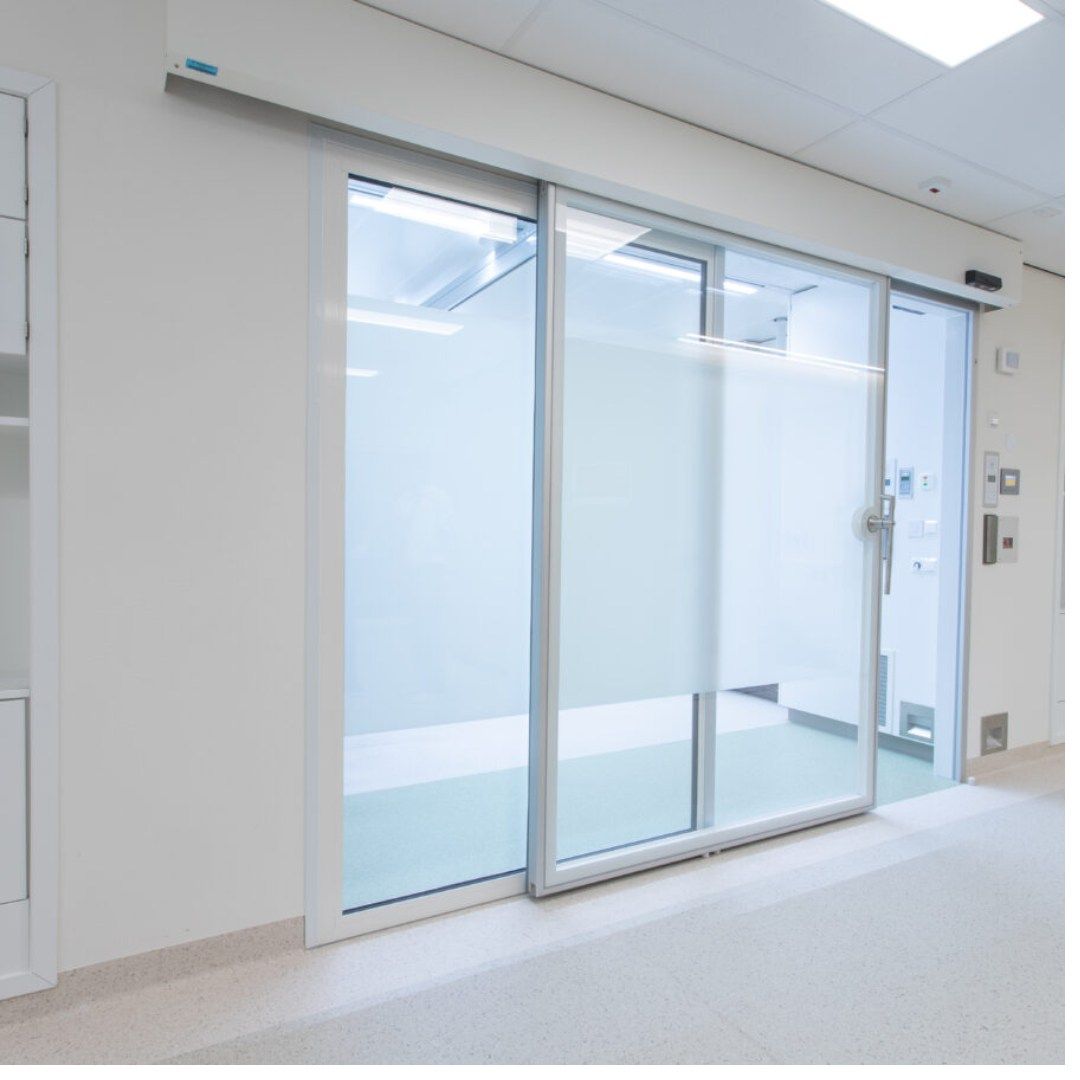 Metaflex Medicare Glass - Hospital Sliding Doors | Metaflex Doors India ...